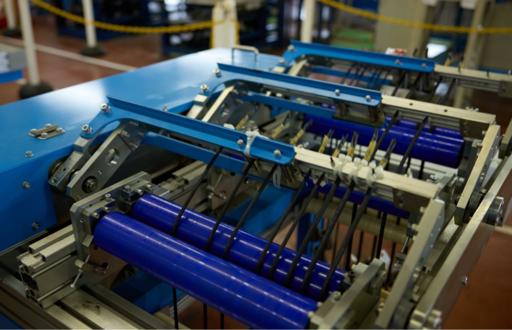 The recommended bend radius for robot cables | DYDEN CORPORATION